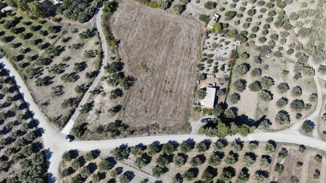 Two (2) plots on the outskirts of the settlement of Soroni | Euroktimatiki